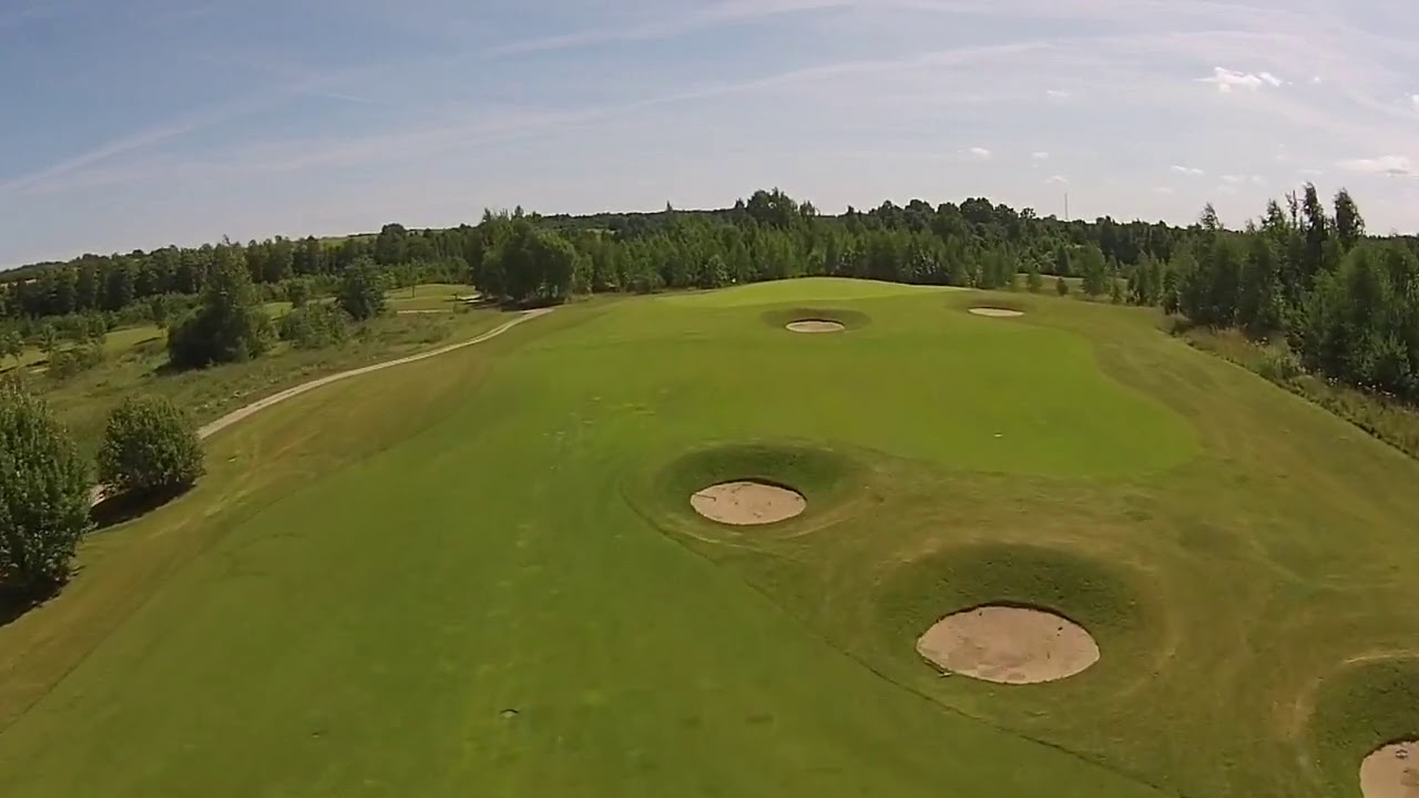 The V Golf Club Hole 16 - YouTube