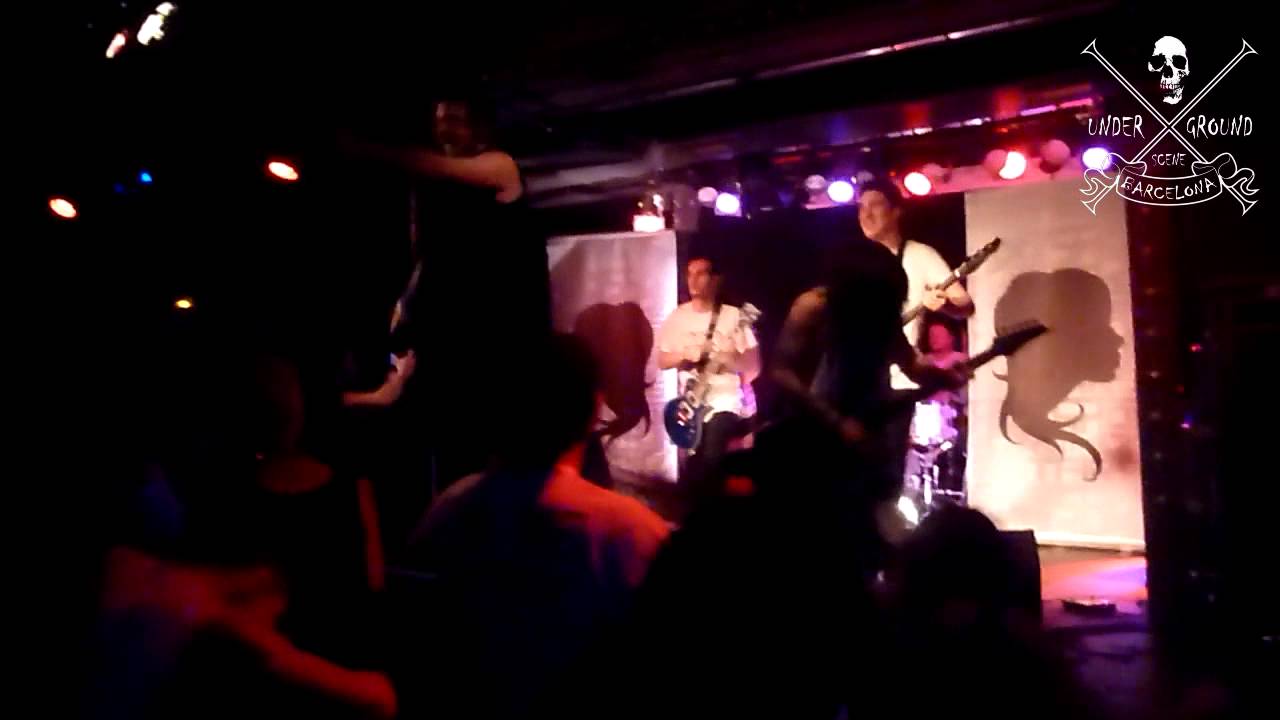 Shoot the girl first, @ Sala Razzmatazz 3, Barcelona - YouTube