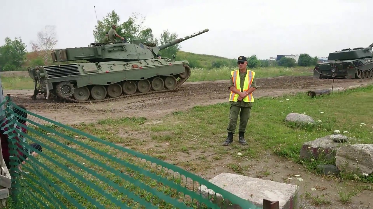 Ontario Regiment Museum: Leopard 1 tanks - YouTube