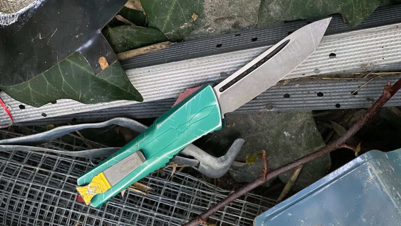 Microtech Bounty Hunter Combat Troodon Full Review! - YouTube