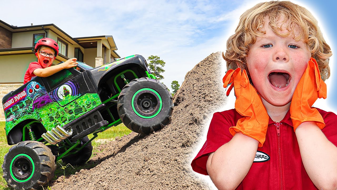 Kids Play Mechanic to Fix Cars and Play Construction Workers! | Videos ...