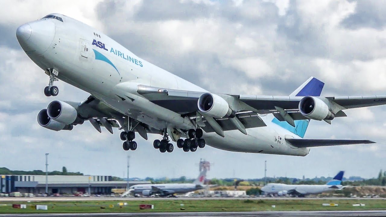 (4K) Heavy planes & Special visitors! A Great Plane spotting day at ...
