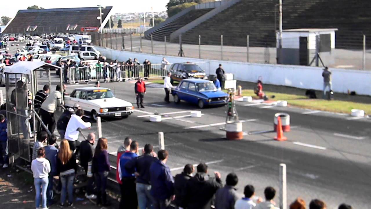 Master 1/4 Milla Ford Sprint VS Fiat 128 IAVA Clase 5 - YouTube