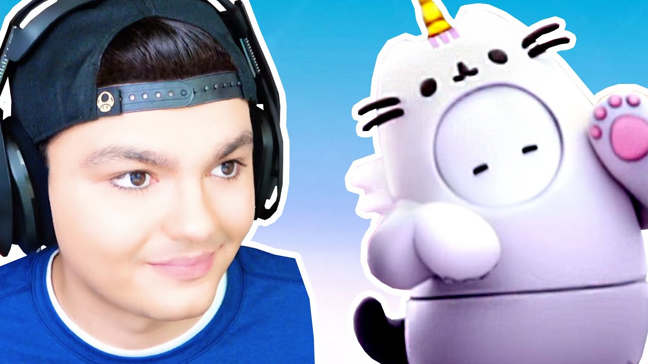 UNICORN PUSHEEN CAT TAKES OVER FALL GUYS!! - YouTube