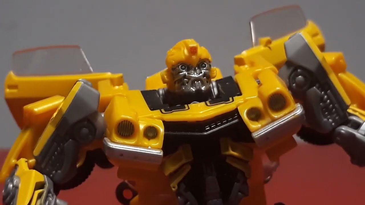 bumblebee Stop Motion Fight - YouTube