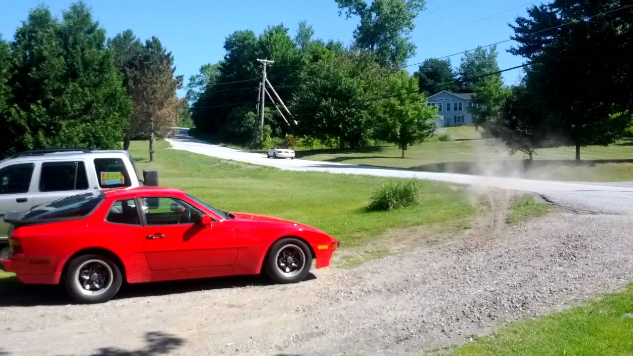 Slammed Miata and Terrible Driveway - YouTube