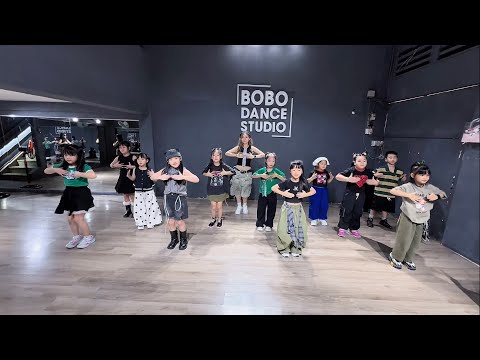 NO BATIDÃO / Kid Dance Class