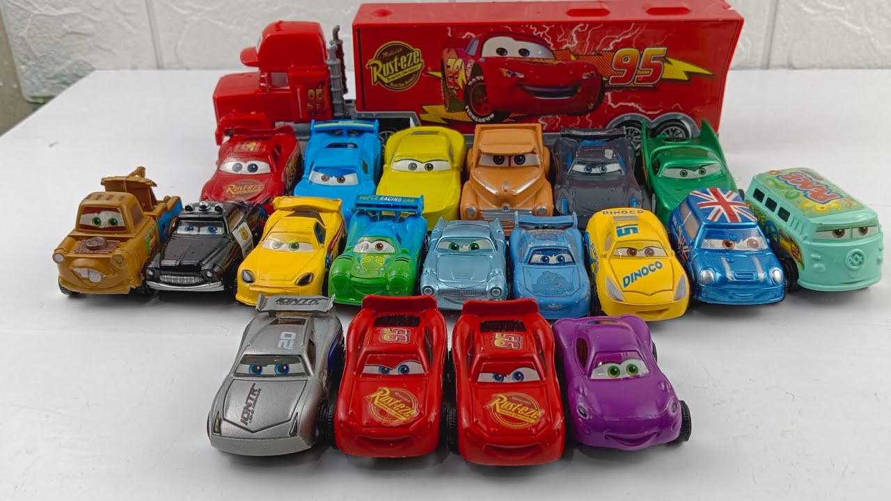 Disney Pixar Cars Various Cars miniature Cars roll down a colorful ...
