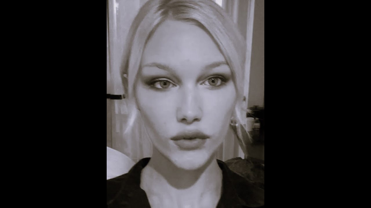 Grace VanderWaal / 25th January 2024, out in LA recording / - YouTube