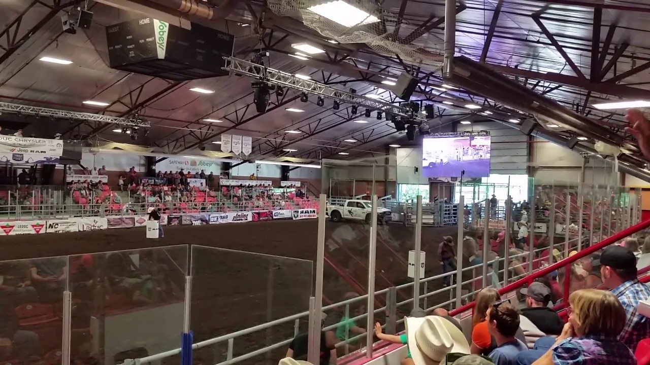 Leduc Blackgold Rodeo 2018 - Ladies Horses Barrel Racing - YouTube