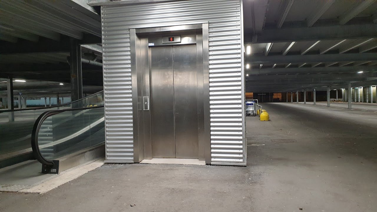 A KONE MonoSpace elevator. Makro, Delft, Netherlands. - YouTube