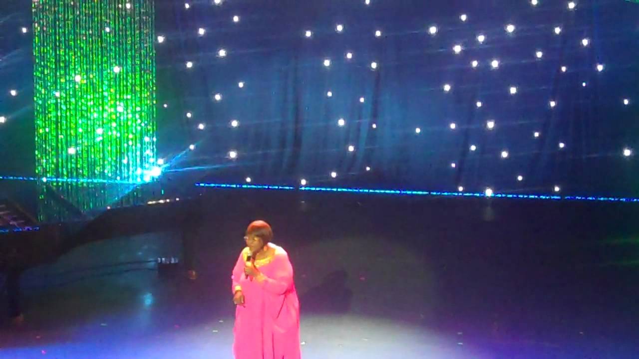 Lashun Pace - Amazing Grace - Diva's Simply Singing 2011 - YouTube