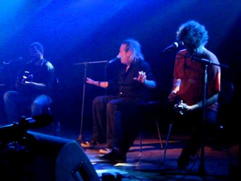 Γιαννης Αγγελακας - Οταν Χαραζει live - YouTube