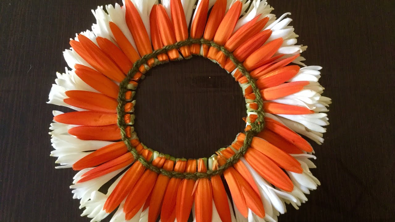 Flower Jadai Veni in two colours | இரண்டு நிறத்தில் ஜடை வேணி கட்டுவது ...