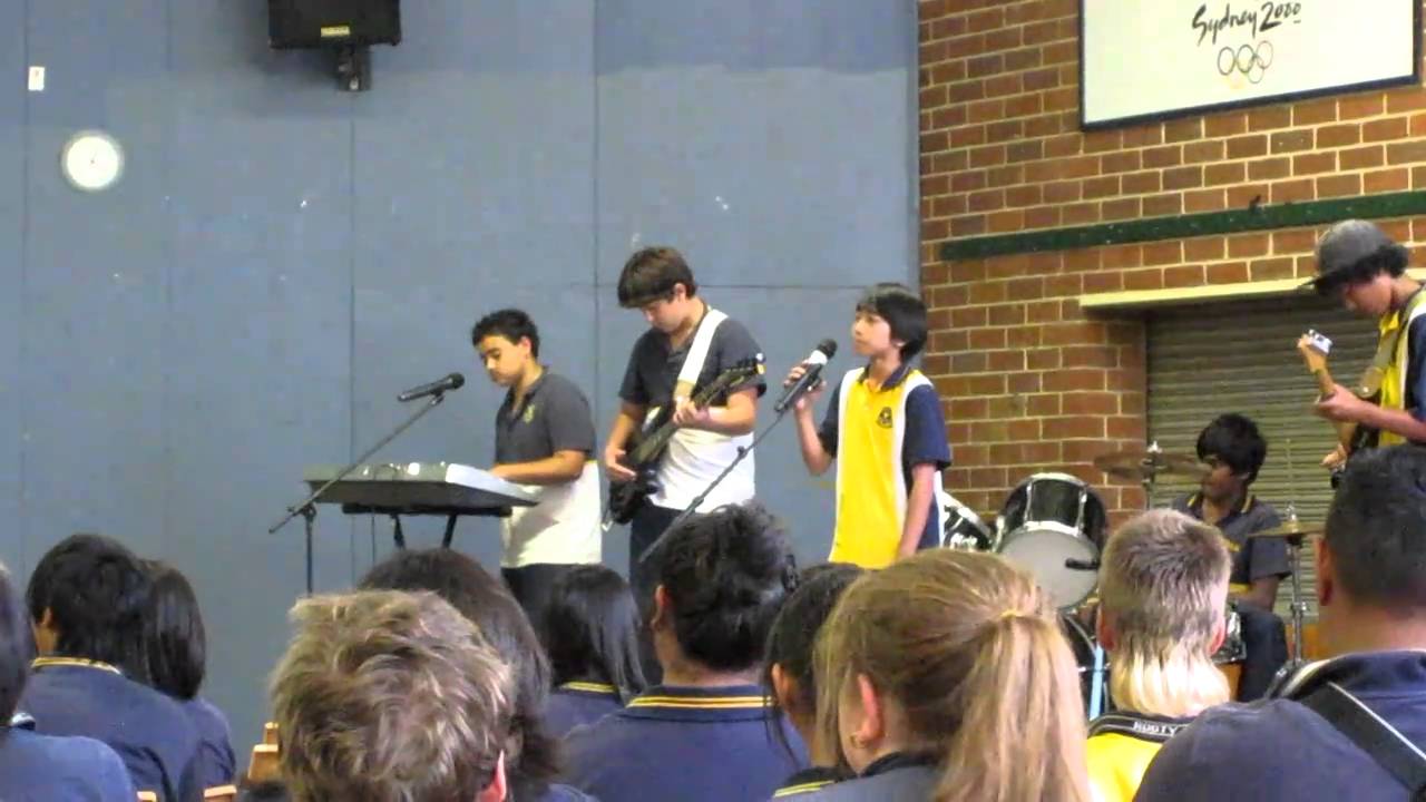 Grenade - Band Cover (RhhS) 2010 - YouTube
