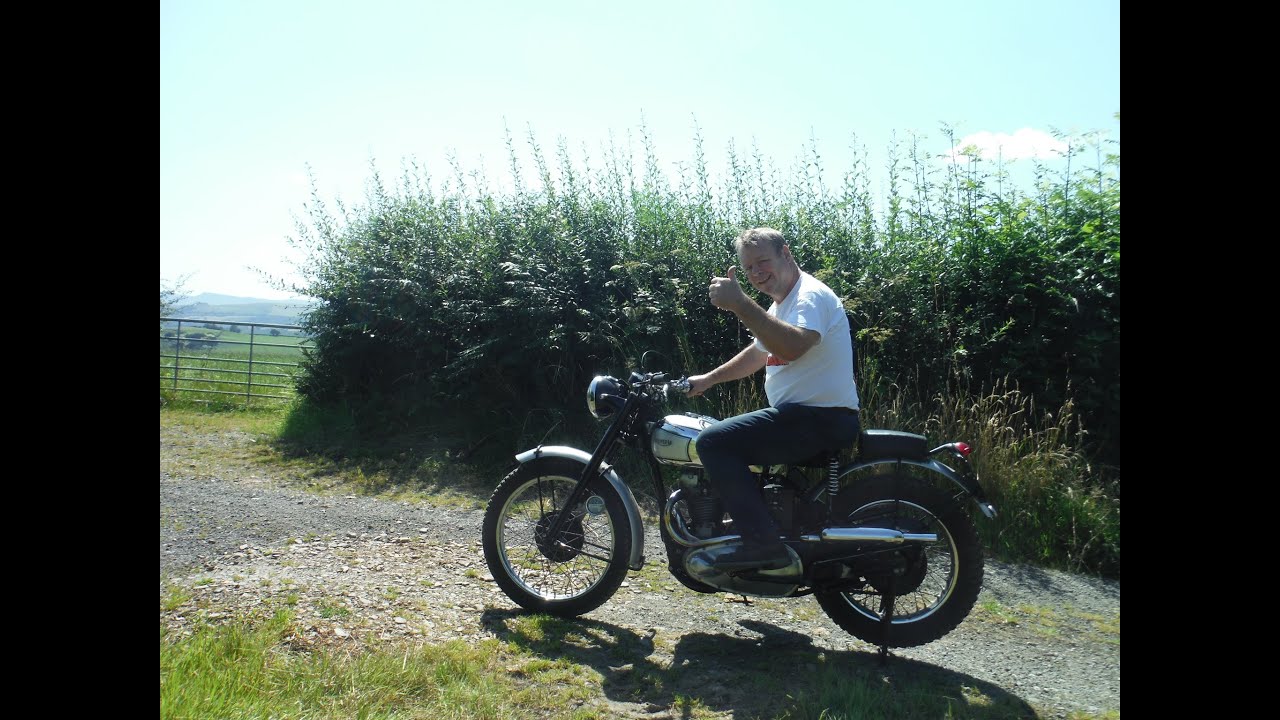 Triumph Trophy TR5 Happy Days 'Fonz' bike recommissioning - Roman Road ...