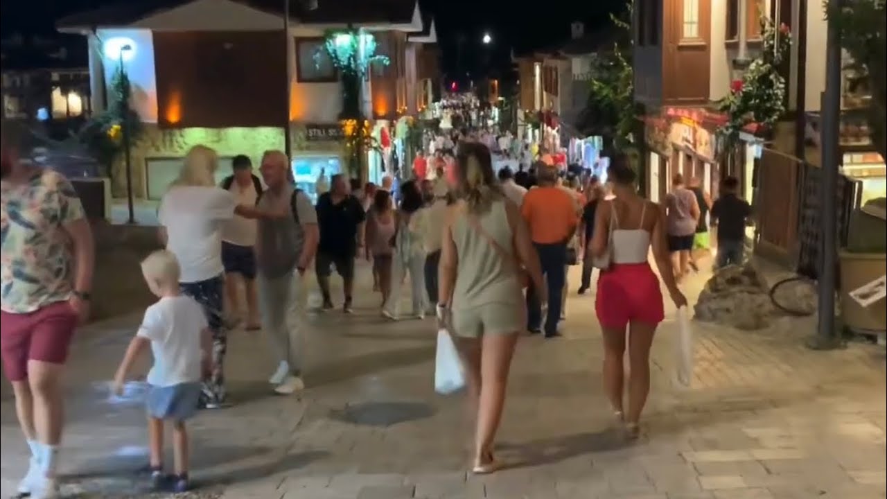 Side Turkey shopping street @ old town. Side nightlife 2022. - YouTube
