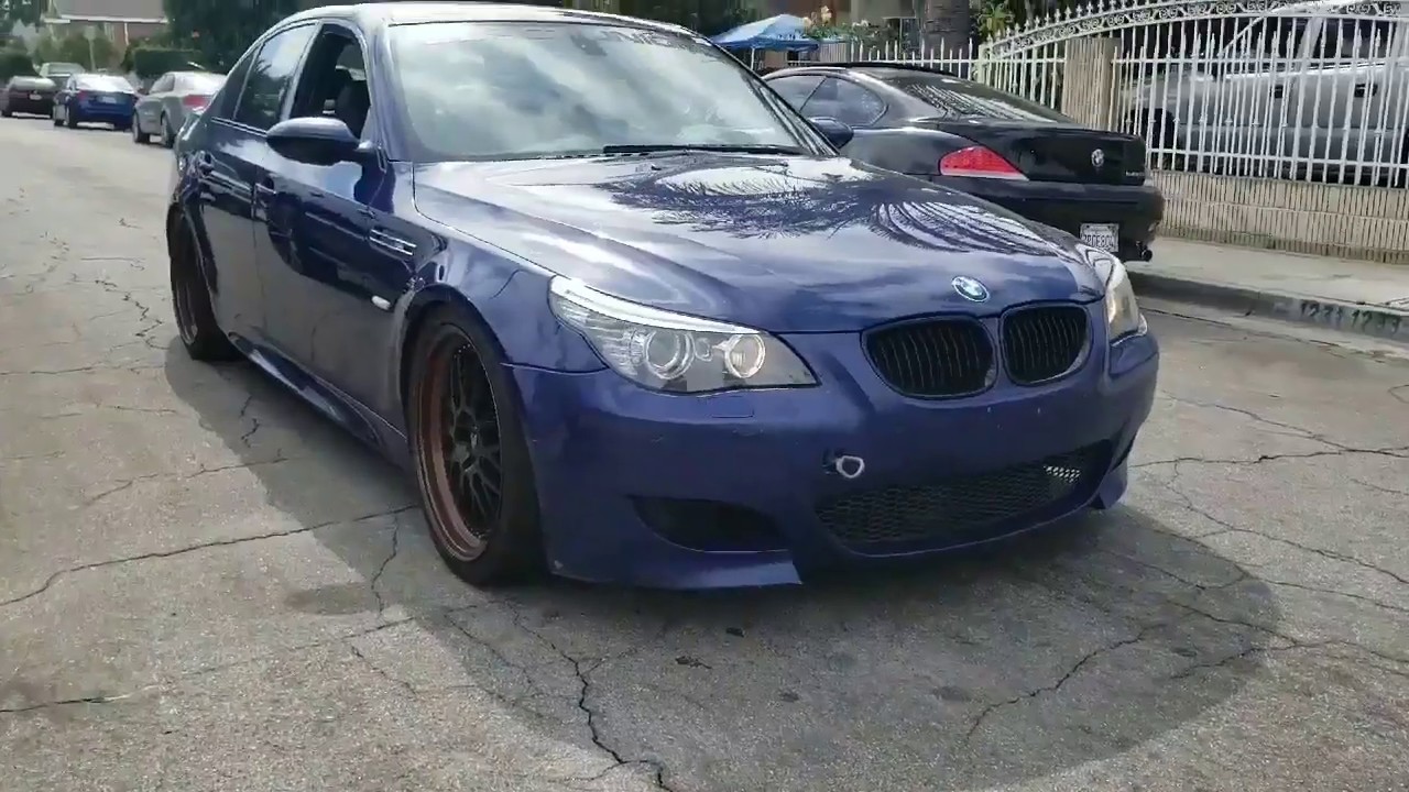 Replaceing Bmw E60 M5 SMG Tansmission Clutch - YouTube