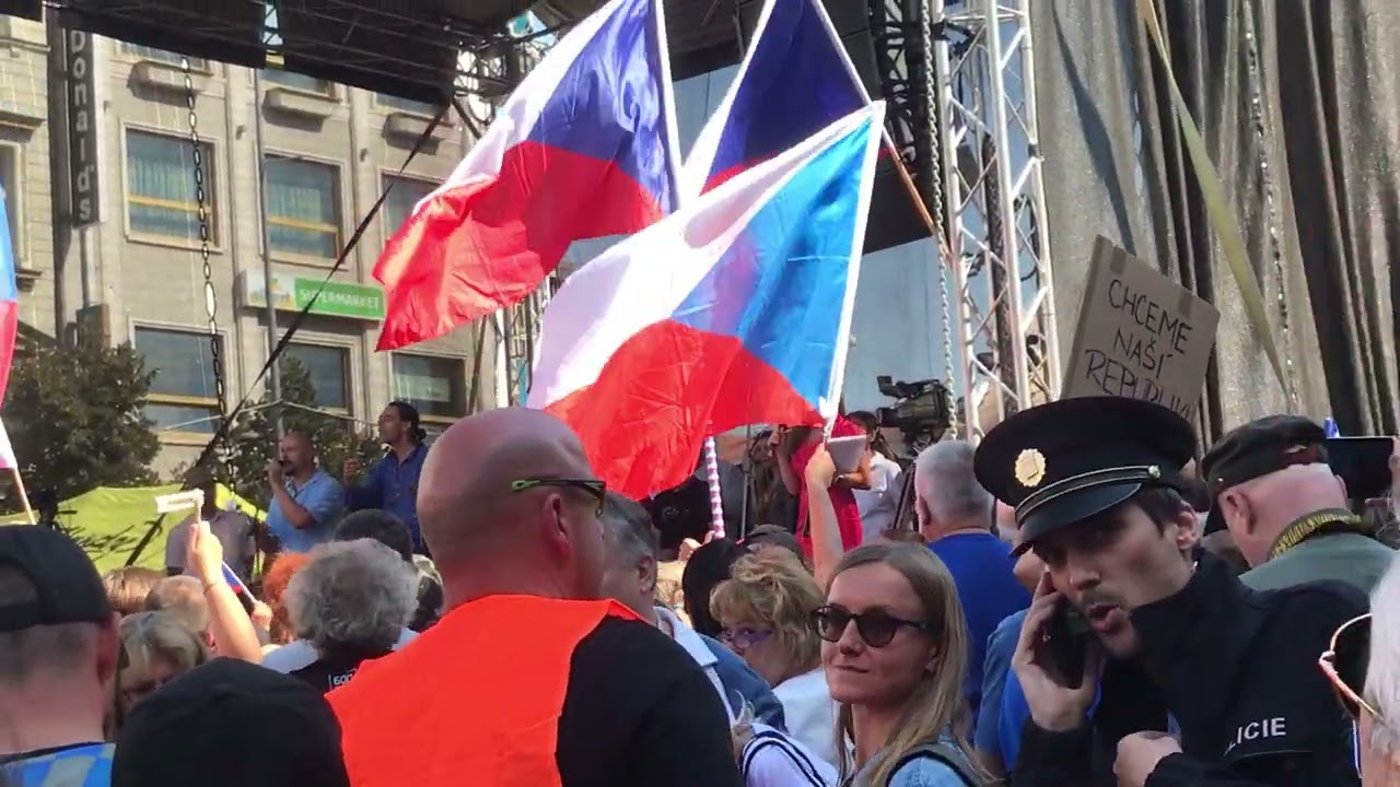 Demonstrace - Česká republika na prvním místě 3.9.2022 v Praze na ...