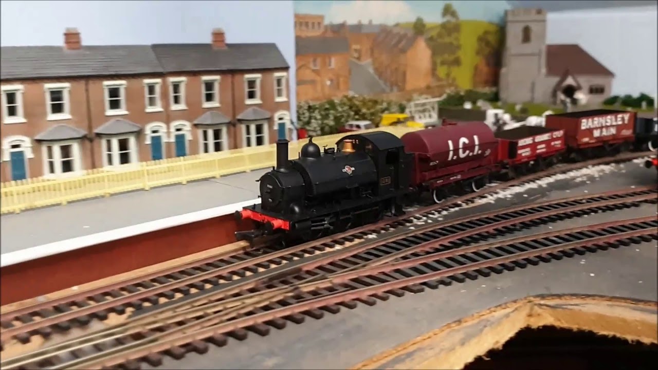 DJ Models 00 Gauge GWR 0-6-0 Saddle Tank 1364 Unboxing Part 2 - YouTube
