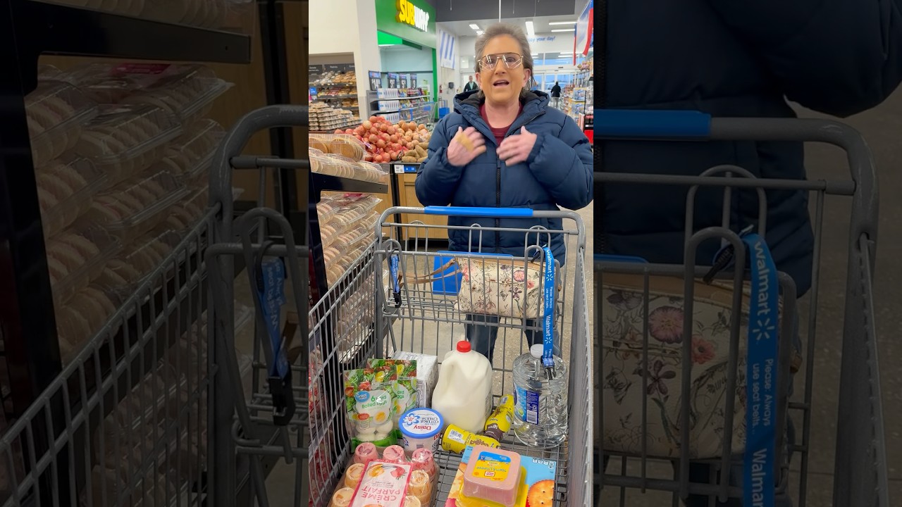 You can always find Dee Dee at #walmart - YouTube