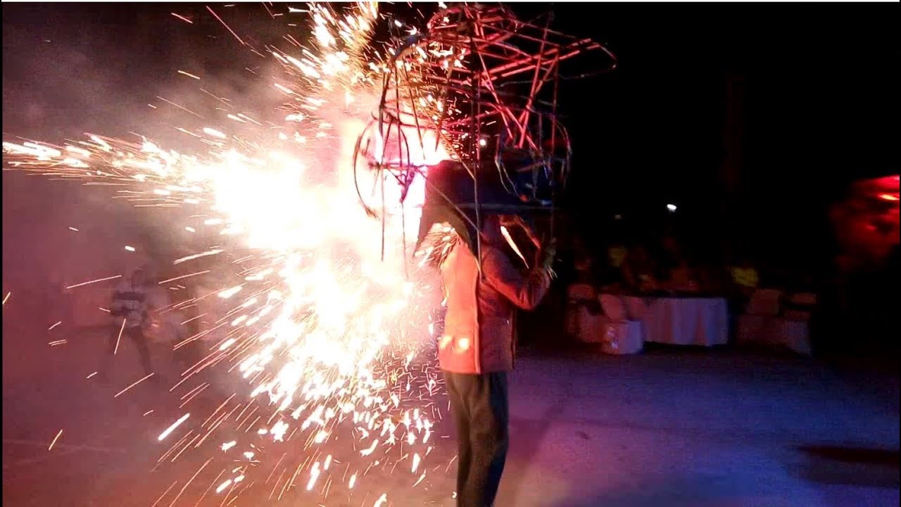 Quema del tradicional Torito en Tamoyón Primero Huautla Hidalgo - YouTube