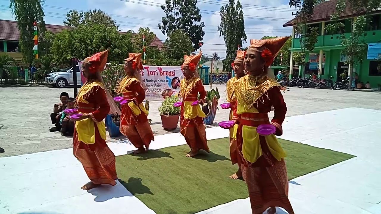 MTs N Pentas seni Tari - YouTube