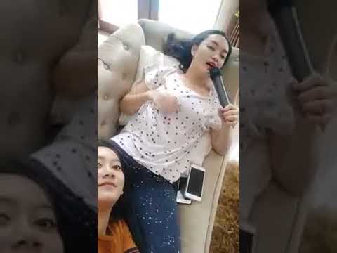 Gerimis Melanda Hati ~ Dua Cewek Sange