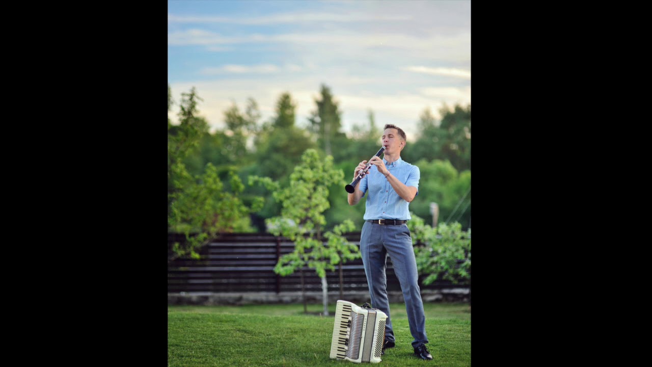 Clarinet pop music "We are the world" - YouTube