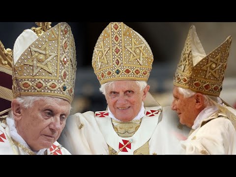 Benedict XVI wears the Star of David !!! - YouTube