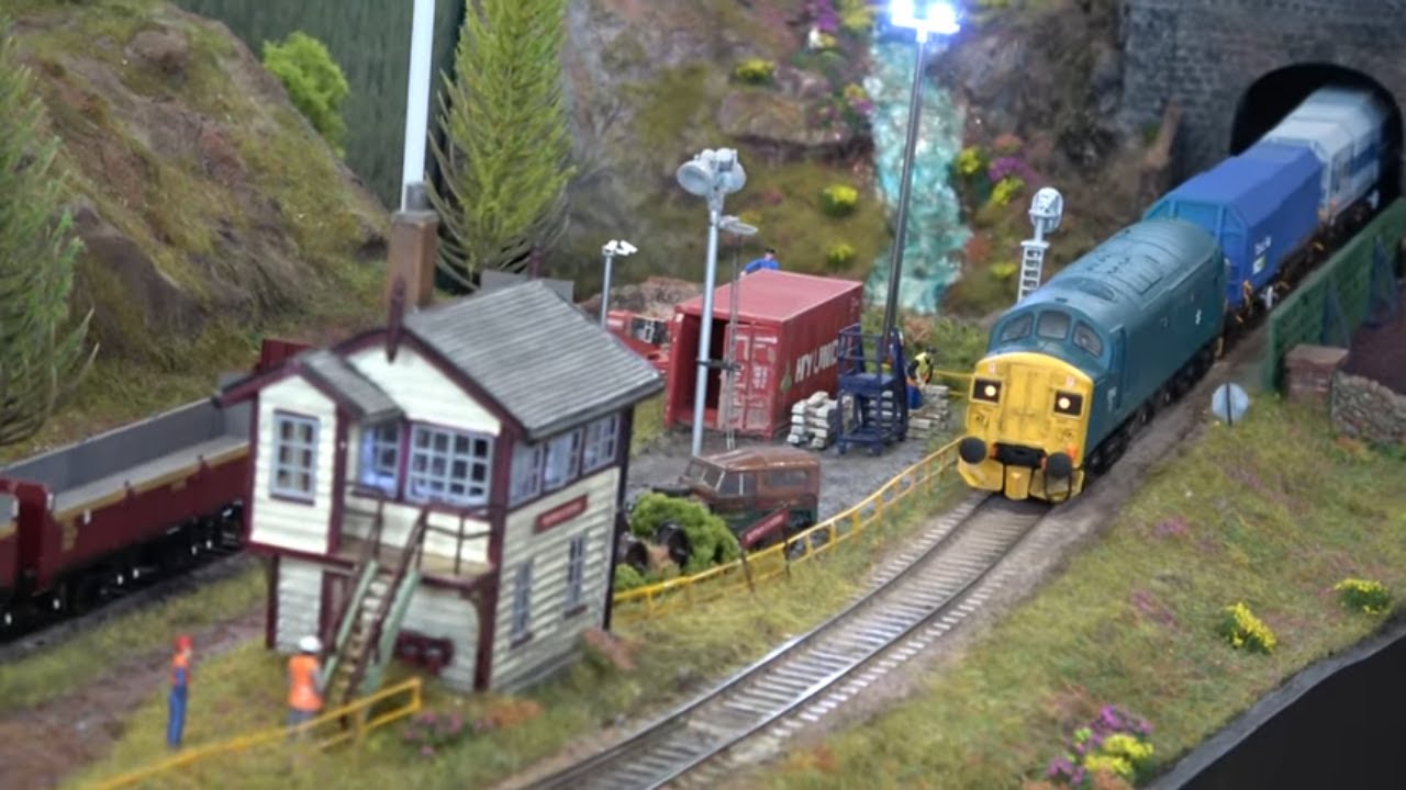 Bakewell Model Railway Exhibition 2024 8th/9th June - YouTube