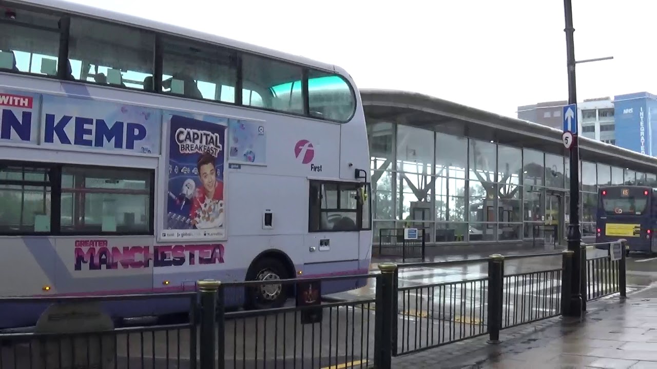 OLDHAM BUS STATION ENGLAND UK TRANSPORT AND TRAVEL - YouTube