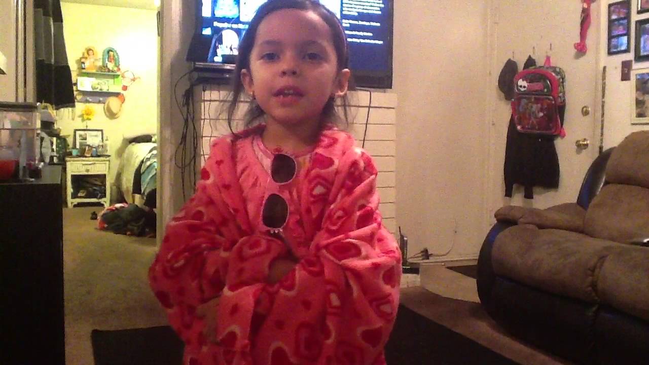 Lalia Gomez - PopStar - YouTube