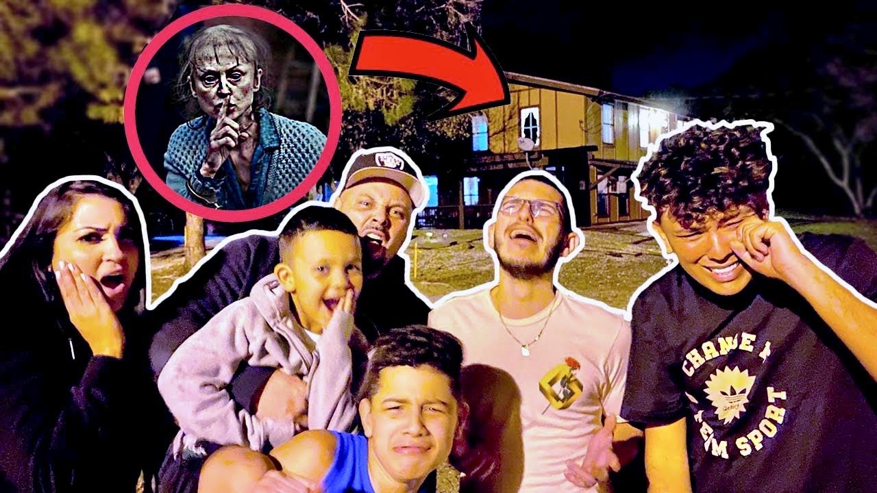 EXPLORING THE MOST HAUNTED HOUSE *LIVE FOOTAGE* - YouTube