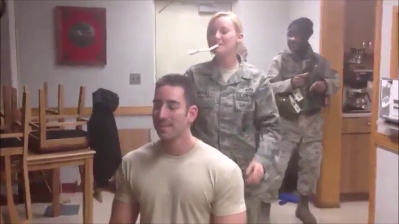 best US ARMY prank - spoon prank head - YouTube