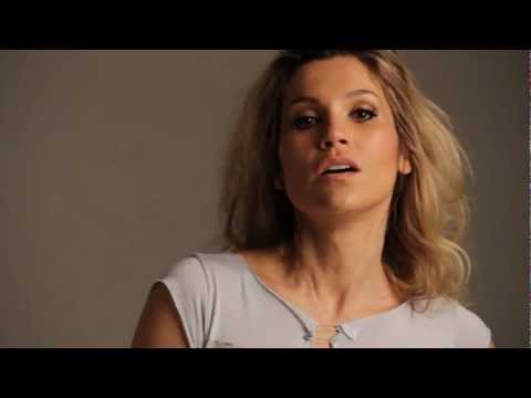 Flávia Alessandra na mymag