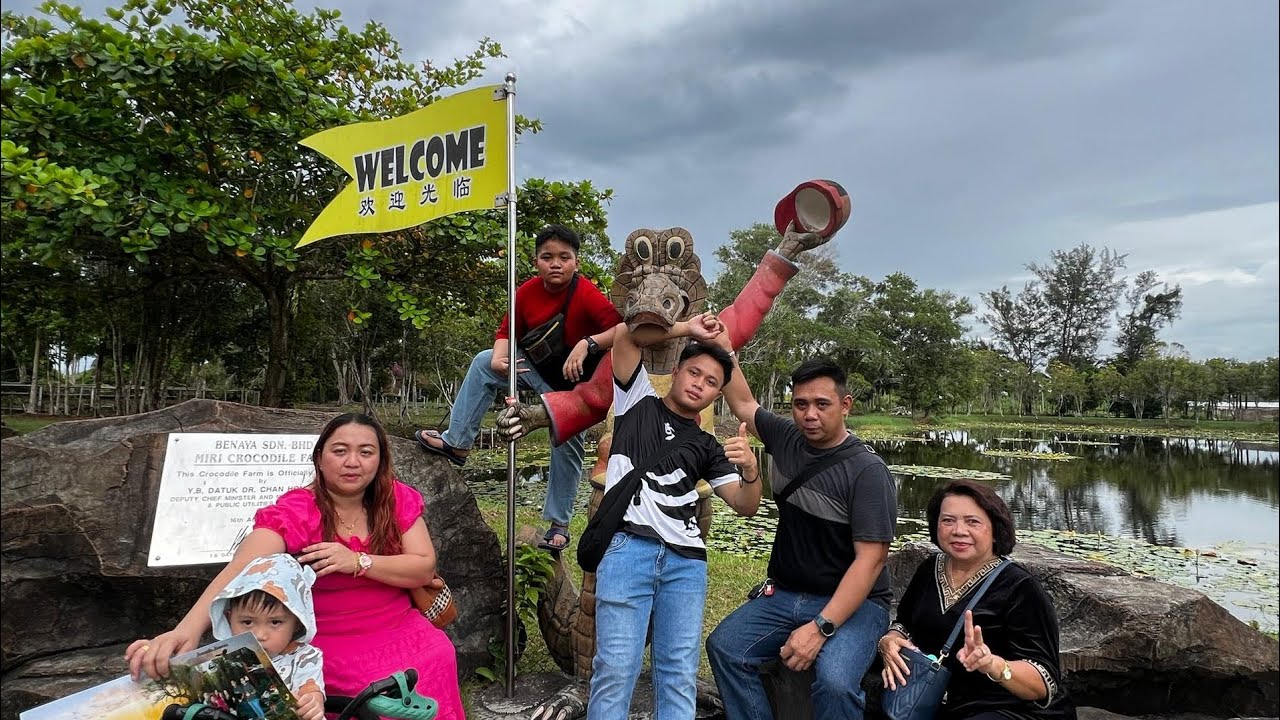 Bawa Family Berjalan di Taman Buaya Miri // Miri Crocodile Farm Kuala ...
