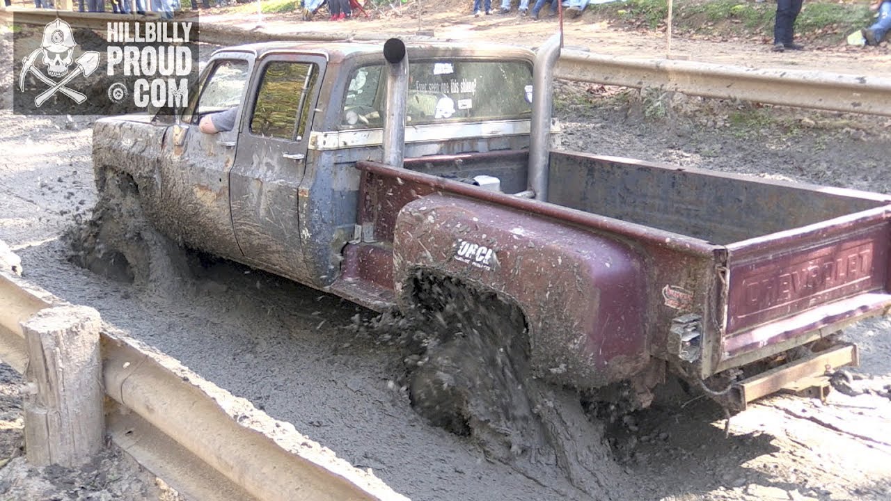 Deep Mud Bog #5 Tri County 4 Wheelers October 1, 2017 - YouTube