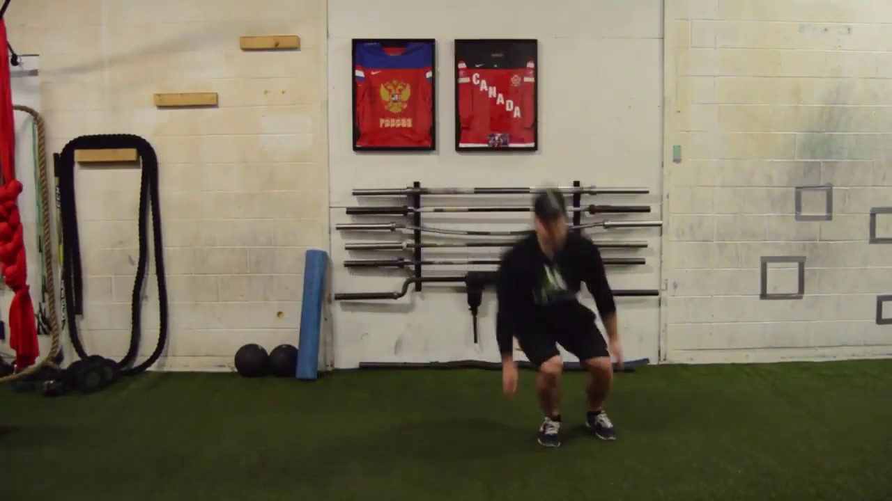 Saut lateral a deux pieds - YouTube