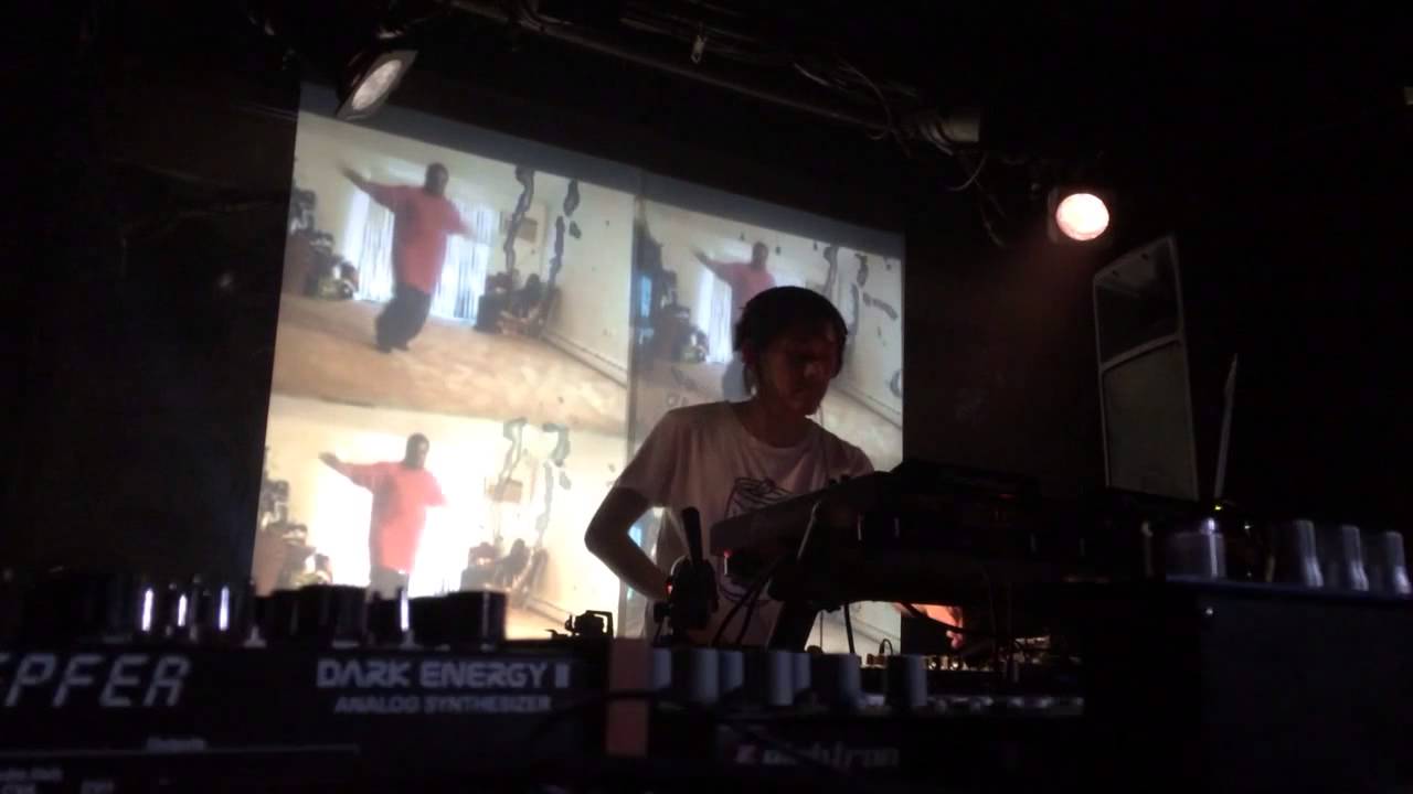 D.J.Fulltono @ UNDERMINE - YouTube