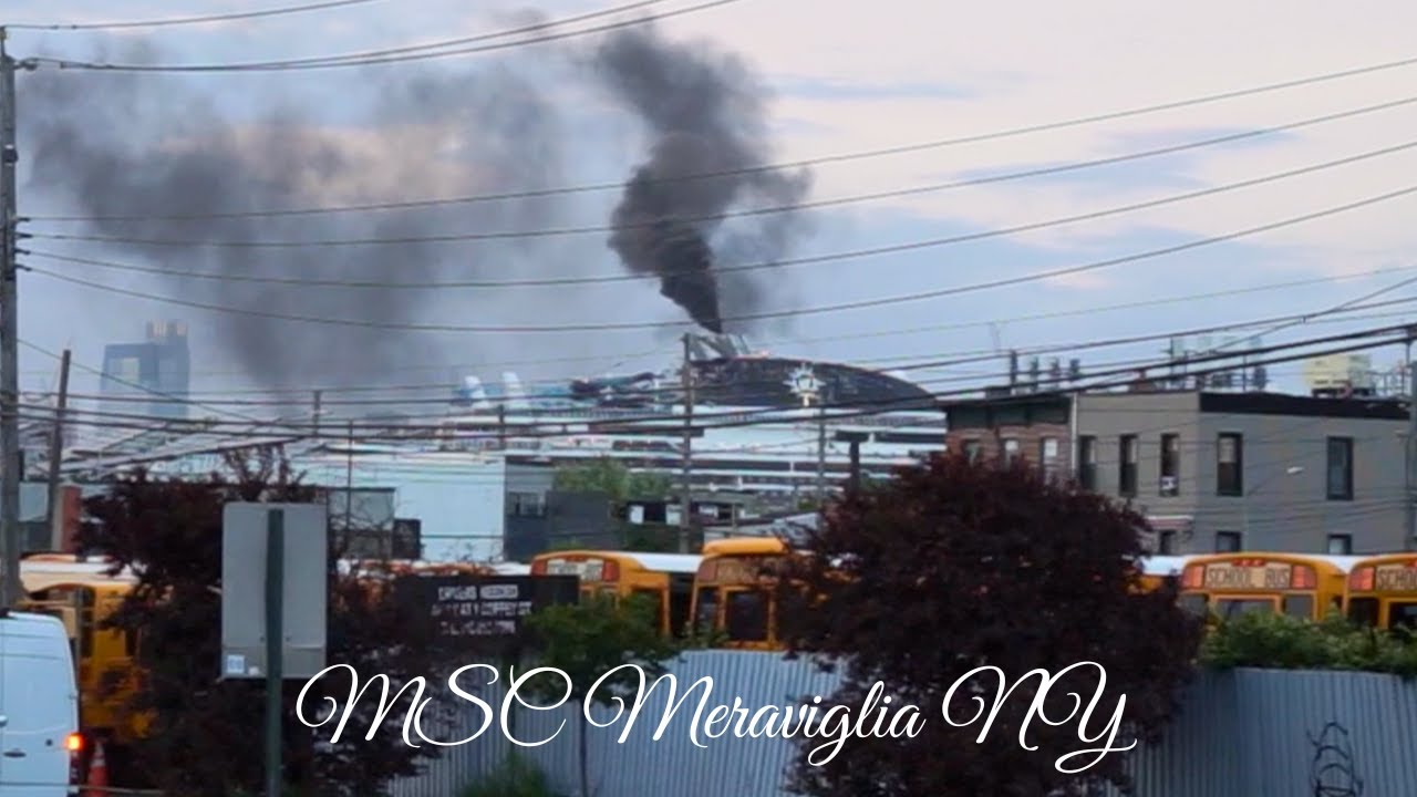 MSC Meraviglia (Black Smoke) (1036ft) Verrazzano-Narrows Bridge ...