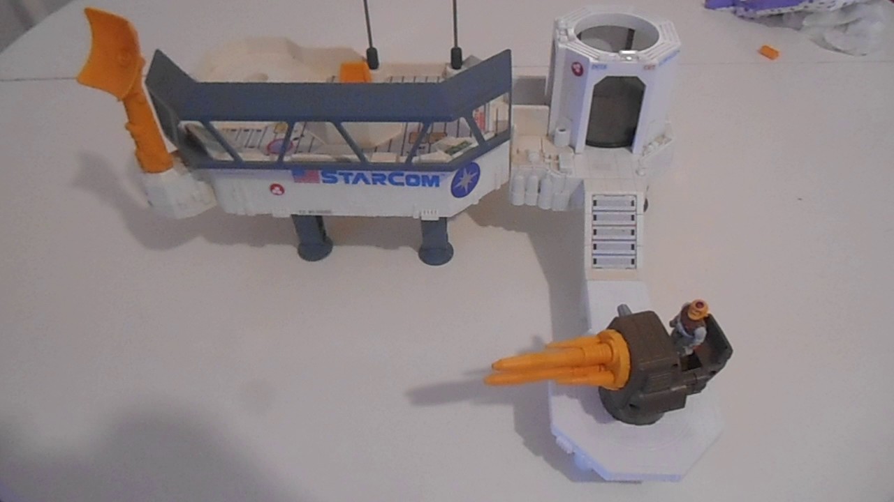 (A001) Starcom Space Toys ~ STARBASE COMMAND HEADQUARTERS - YouTube