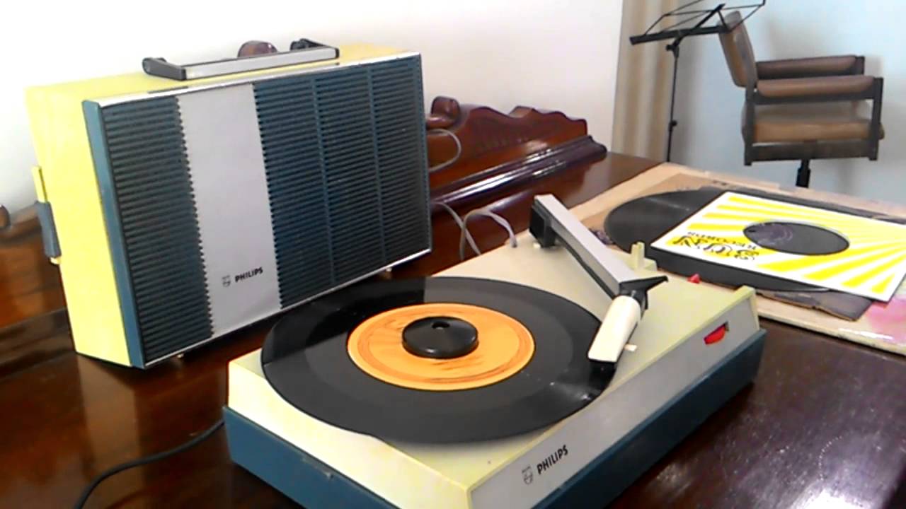 Vitrola Philips 06 GF 100 - YouTube