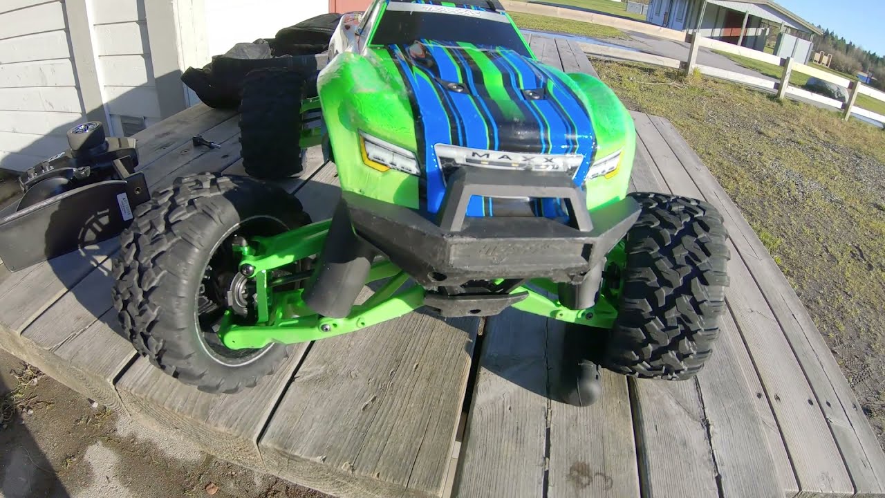 RC bashing pumptrack carnage! - YouTube