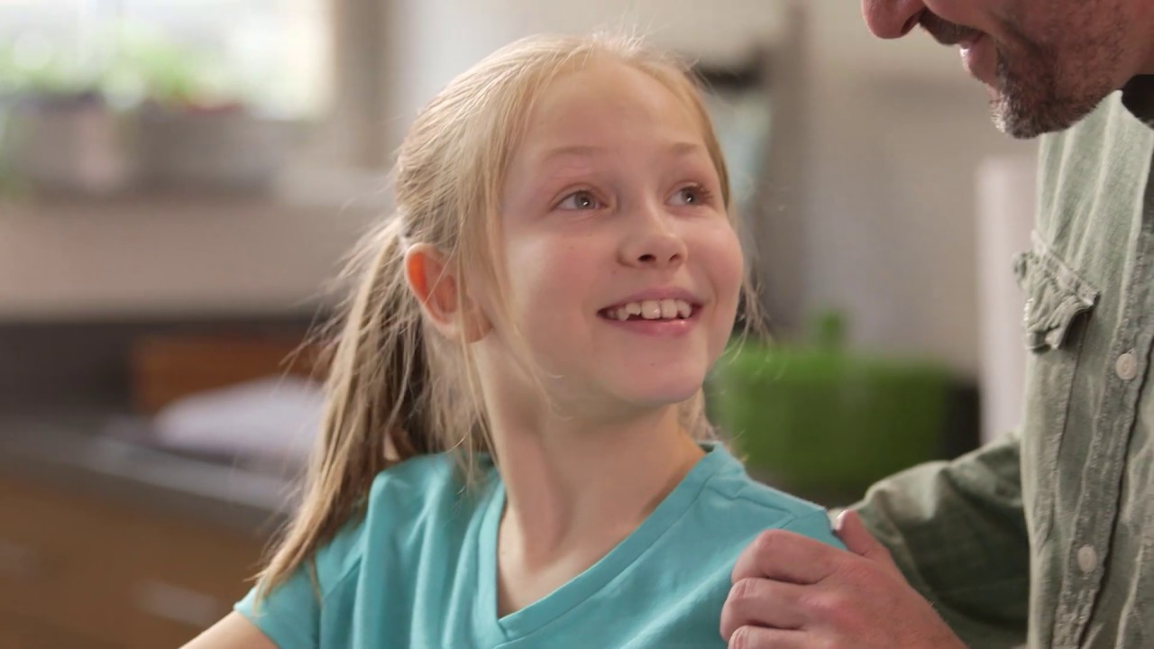 Healthy Cooking with Kids: Fruit kabobs with yogurt dip - YouTube
