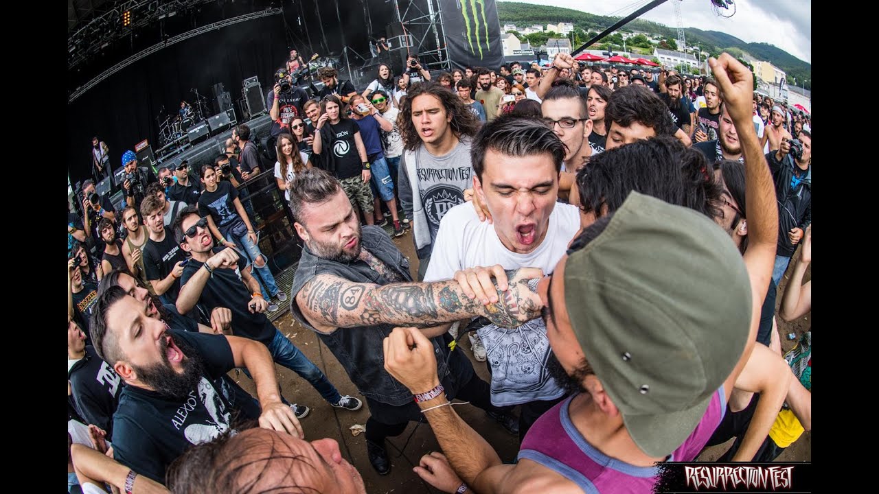 Gallows - Outsider Art (Live at Resurrection Fest 2014) - YouTube