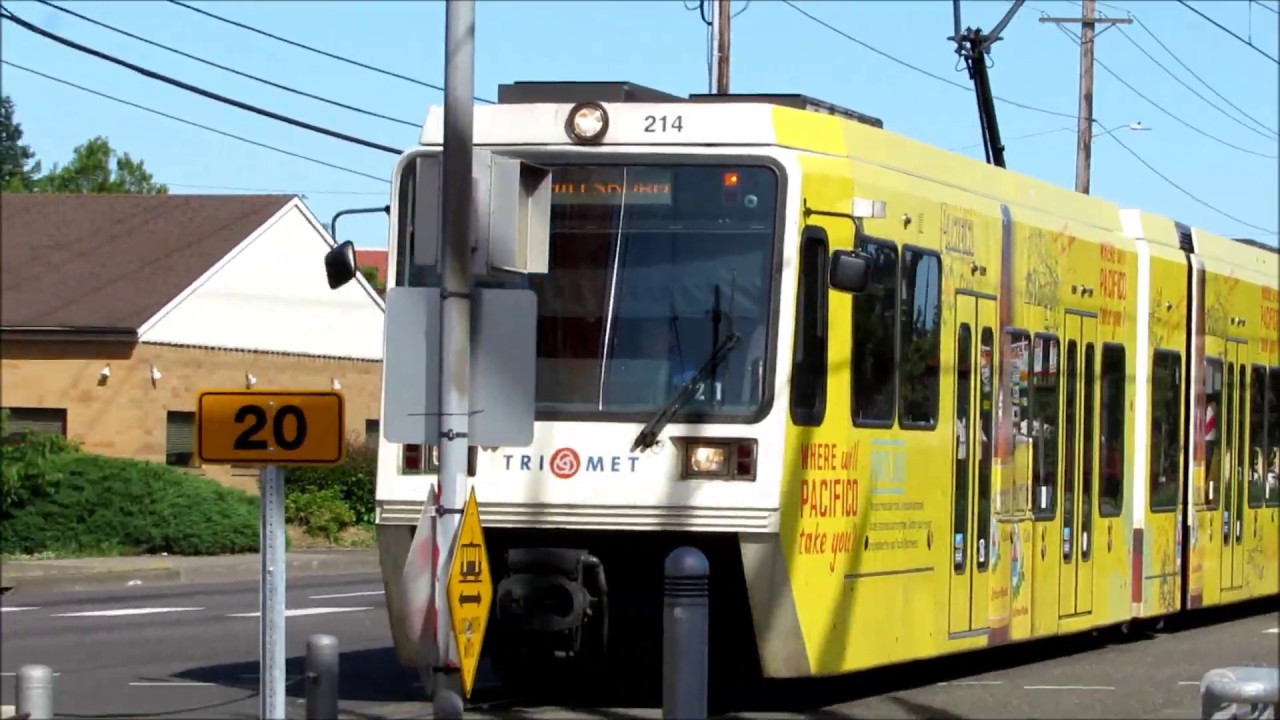 Riding TriMet MAX 6/1/19 - YouTube