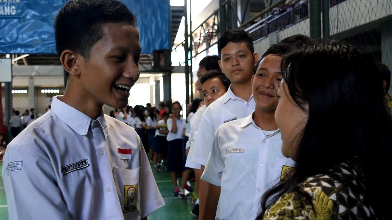 SMP MARIA PADANG 2016 Moment (Colourful Memory) - GAZIBU yearbook - YouTube