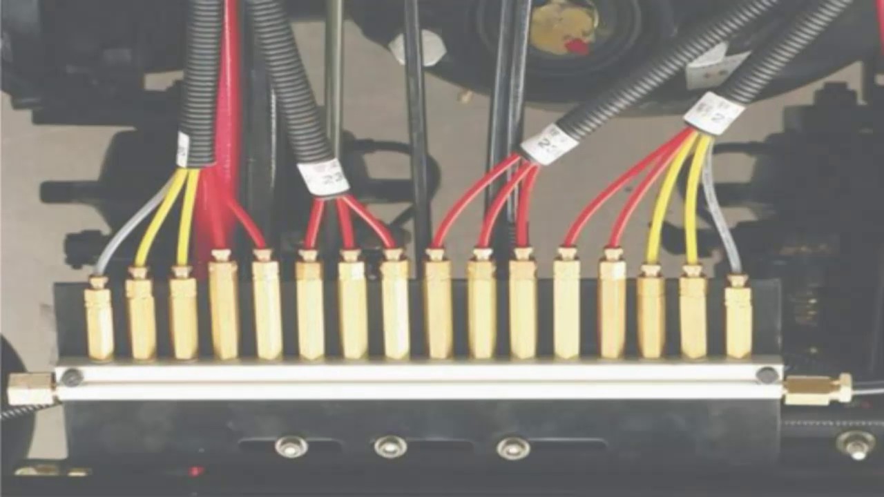 AR60 grease pump for commercial vehicle,automatic greasing system - YouTube