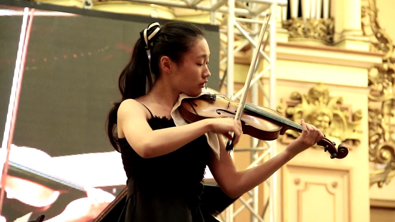 Mirai Otsuka (Japan) W. A.Mozart. A first movement from the Violin ...